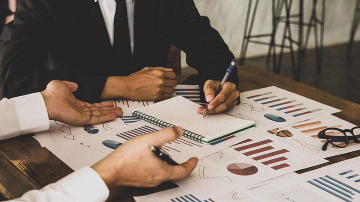 What is Venture Capital and How Does it Work? - Industry Minds